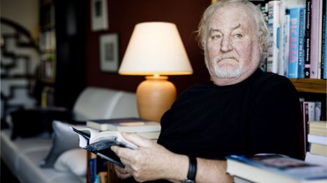 Neil Hardwick kertoo, mihin Hello, hello, hello -sarja johti - Ilta-Sanomat