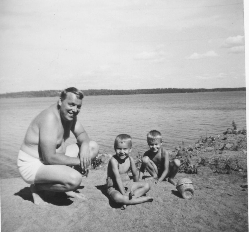 Tenho Saurén oli tv-poliisi Reinikainen - hänen poikansa kertoo isänsä ...