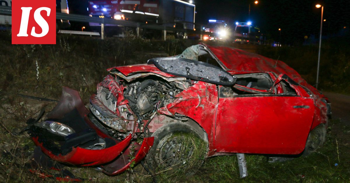 Näin ikävää jälkeä syntyi ulosajossa Haminassa: rattijuopon auton ...