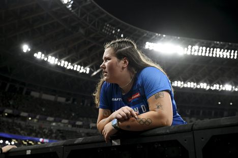 Asiantuntija Lauri Hollo arvioi Silja Kososen näyttäneen moukarin MM ...