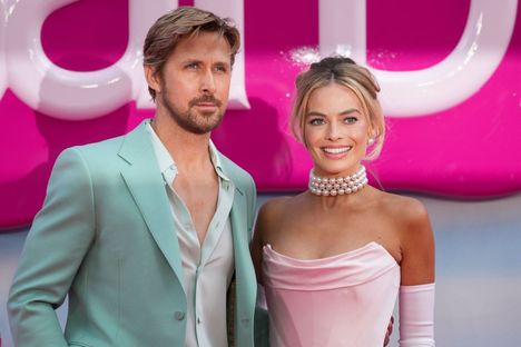Arvio: Raivoisasti hehkutettu Barbie-elokuva täyttää odotukset ja ...