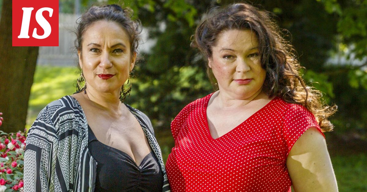 Näyttelijät Elina Rintala ja Kirsi-Kaisa Sinisalo ovat olleet ...