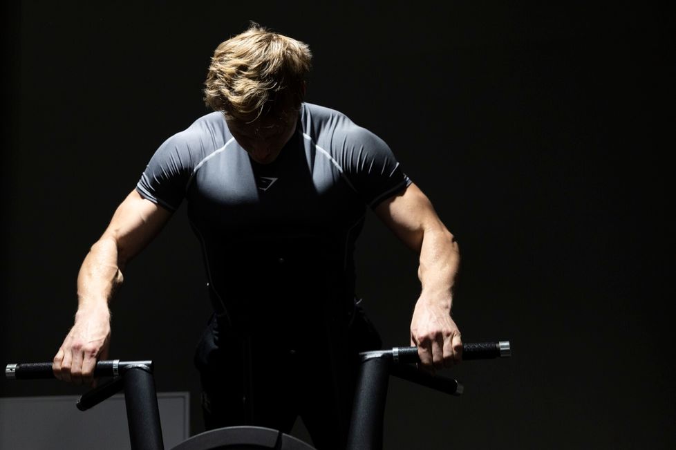 Treeni: Suomalaisen Joelin, 24, vartalo vetää sanattomaksi – se ei ...