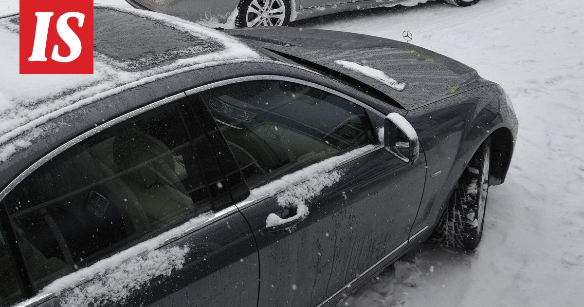 Laista löytyy porsaanreikä, jonka puitteissa jokainen 15-vuotias saa ...