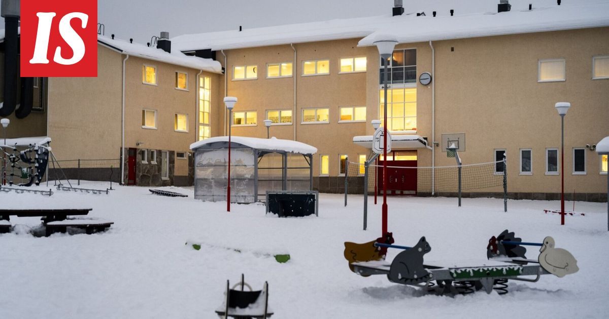 Syyte: 16-vuotias poika raiskasi 13-vuotiaan oppilaan koulun vessassa - Ilta-Sanomat