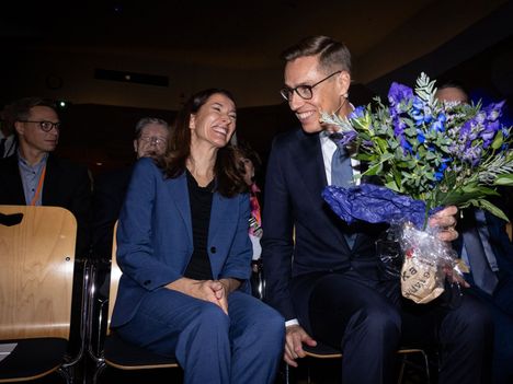 Alexander Stubbin vaimo Suzanne Innes-Stubb esiintyi ensi kertaa julkisesti: ”Hyvinhän se meni ...