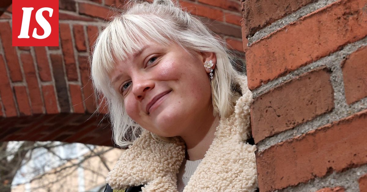 Porilainen Ada Filppa on tv:stäkin tuttu keppihevosharrastaja - Ilta ...