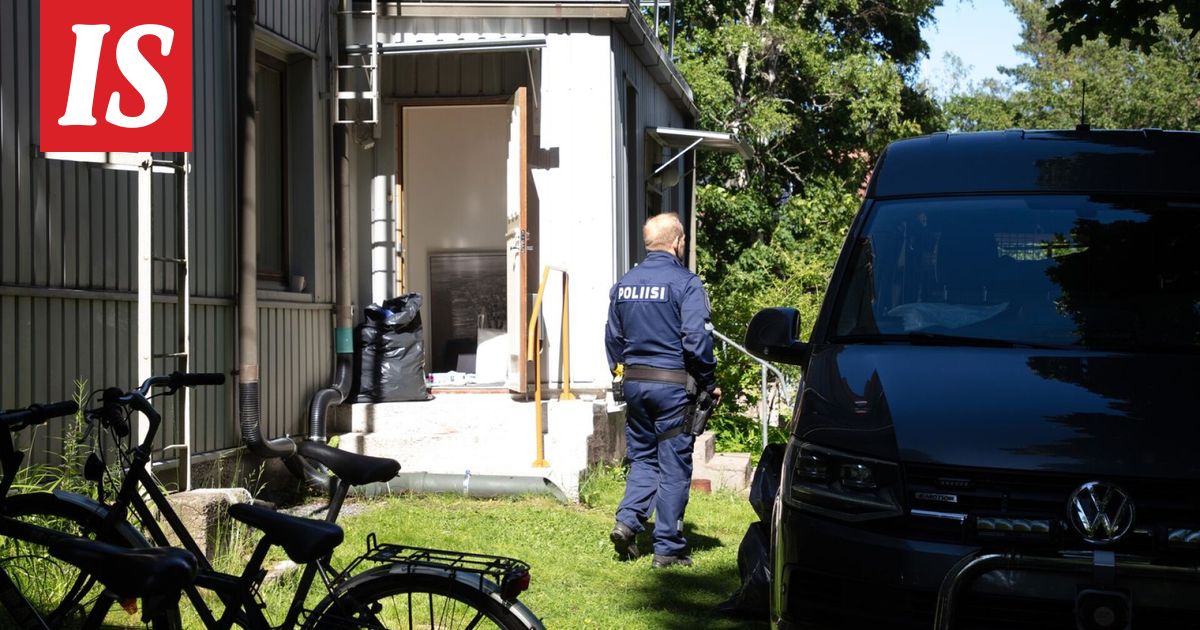 Poliisi tutkii Turun sunnuntaista epäiltyä henkirikosta murhana ja murhan yrityksenä - Ilta-Sanomat