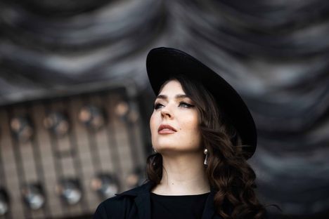 Anna minun rakastaa enemmän: Rita Behm tähdittää uutuuselokuvaa - Ilta ...