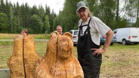 Katso kuvat: Metsurista kuvanveistäjäksi – Matti Peltonen on veistänyt ...