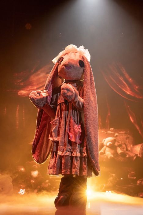 Masked Singer Suomi: Raasu-hahmo paljastui Ellen Jokikunnakseksi - Ilta ...