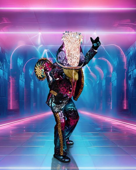 Masked Singer Suomi: Poikkeuksellisen hahmon takaa paljastui kokonainen ...