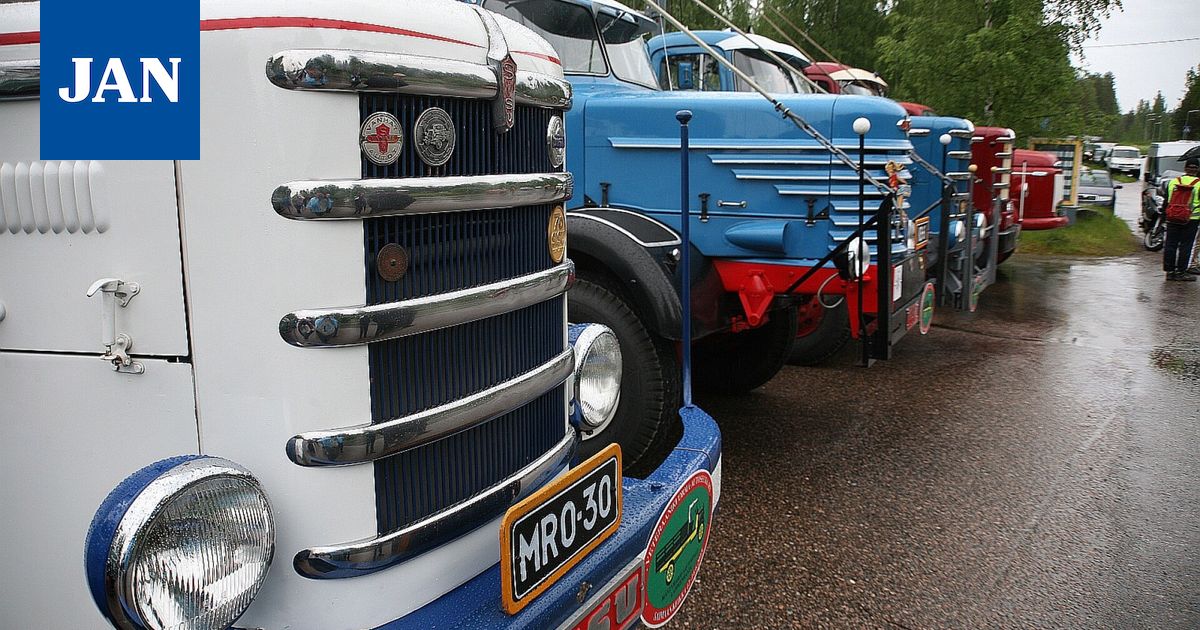 Vanhat kuorma-autot koolla vappuna Turengissa - Janakkalan Sanomat