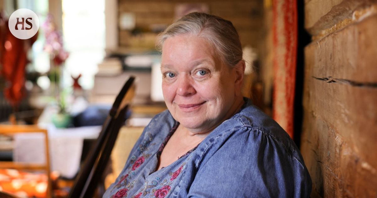 Enni Mustonen aloittaa uuden sarjan, jossa nuoret naiset kaipaavat ja ...