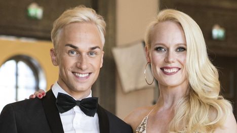 Huomasitko? Christoffer Strandberg asteli Tanssii tähtien kanssa ...