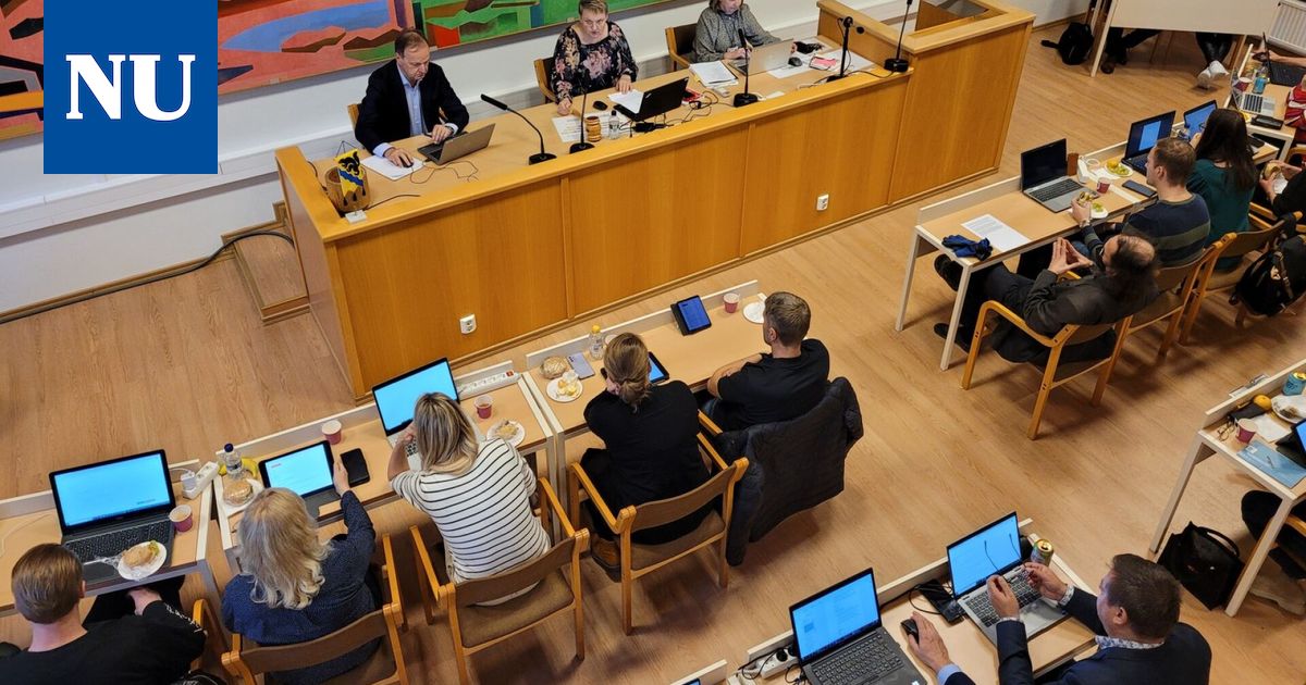 Nokian kaupunginvaltuuston budjettikokouksessa päätettiin, mihin ja kuinka paljon kaupunki ...