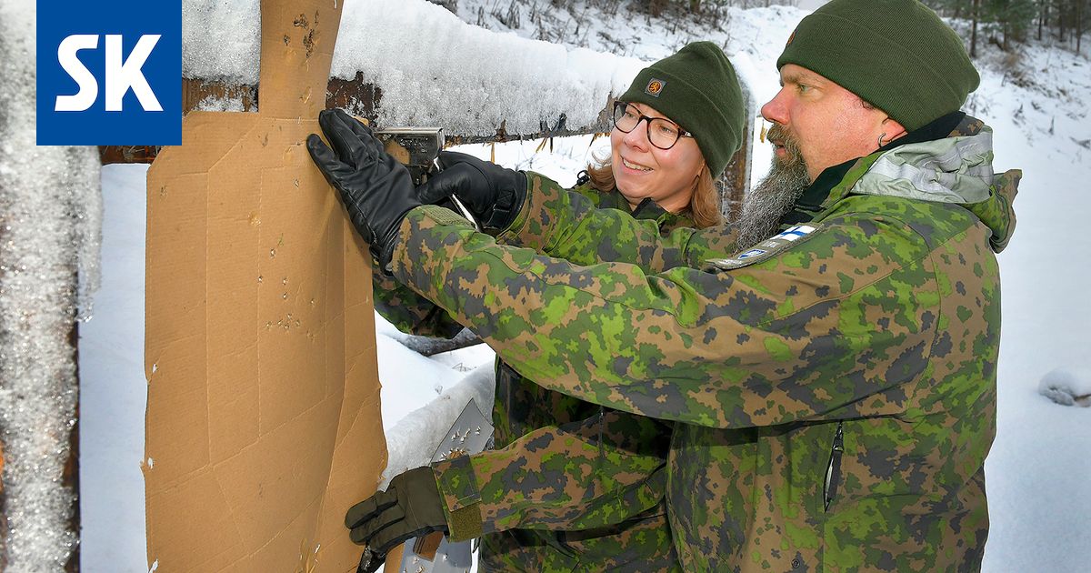 Jenni Takala-Tuomola ja Mika Tuomola halusivat, että itsenäisyyspäivänä on kaksi syytä juhlaan ...