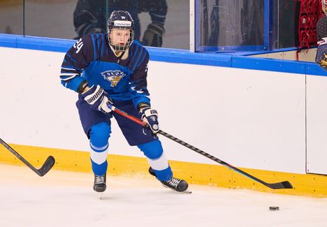 Topi Rönni harkitsee sopimuksensa purkamista Sportin kanssa - Ilta-Sanomat