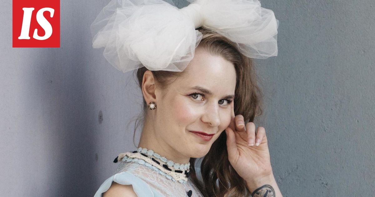 Ina Mikkola tivaa kymmeniätuhansia kuukaudessa tienaavilta pomoilta ...