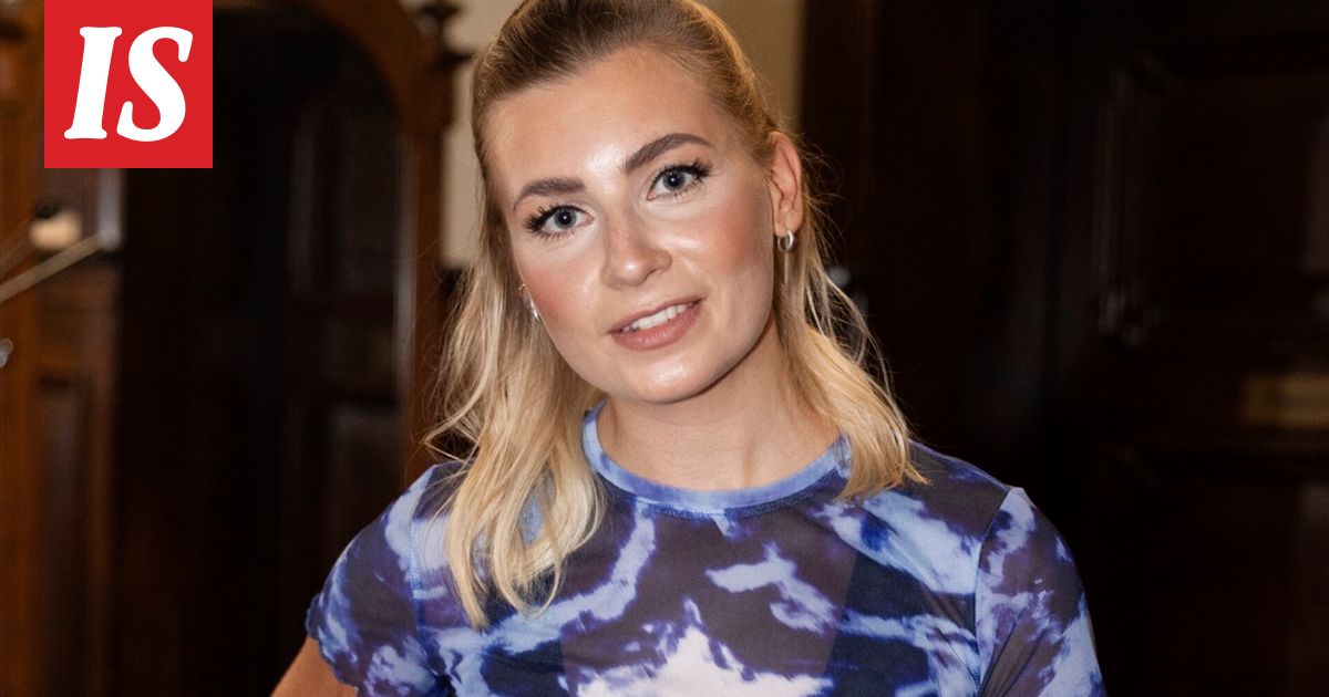 Karoliina Tuominen palaa radioon - Ilta-Sanomat