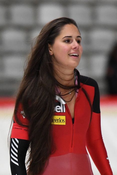 Alastonkuvilla kohauttanut olympiaurheilija on Porissa – "Näytän teille ...