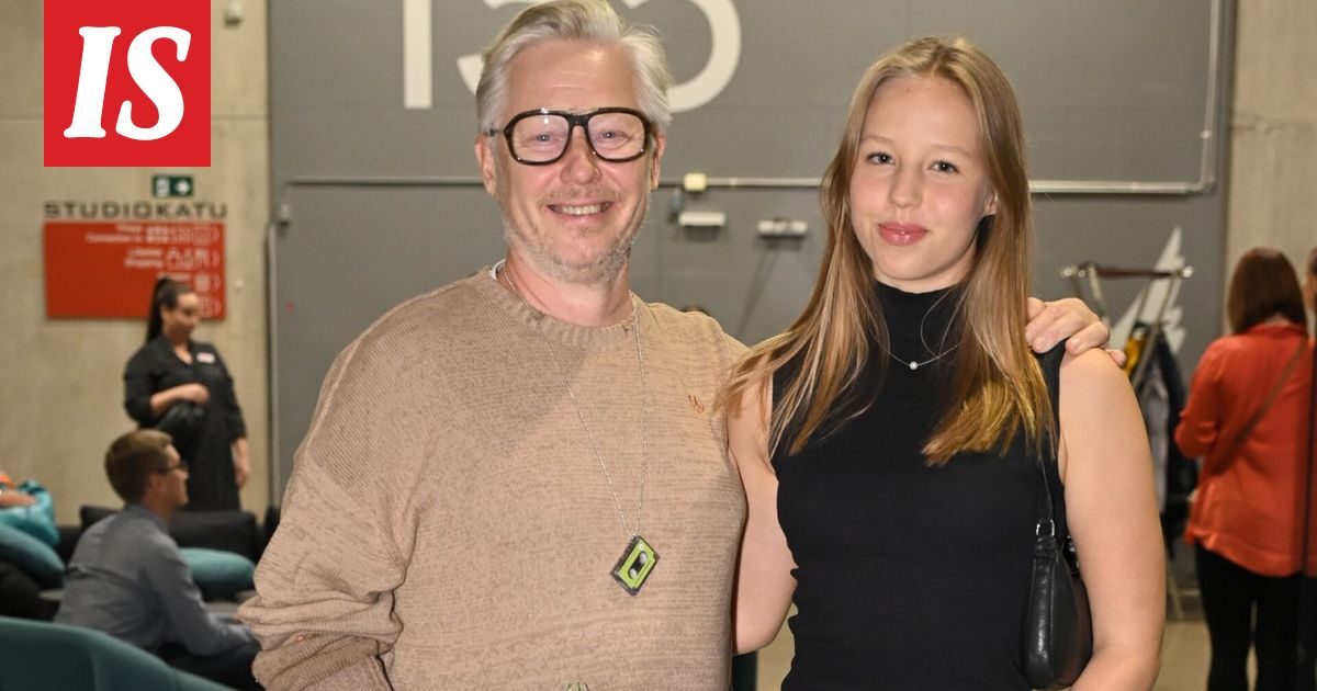 Jyrki Sukula poseeraa harvoin julkisuudessa nähdyn 13-vuotiaan ...