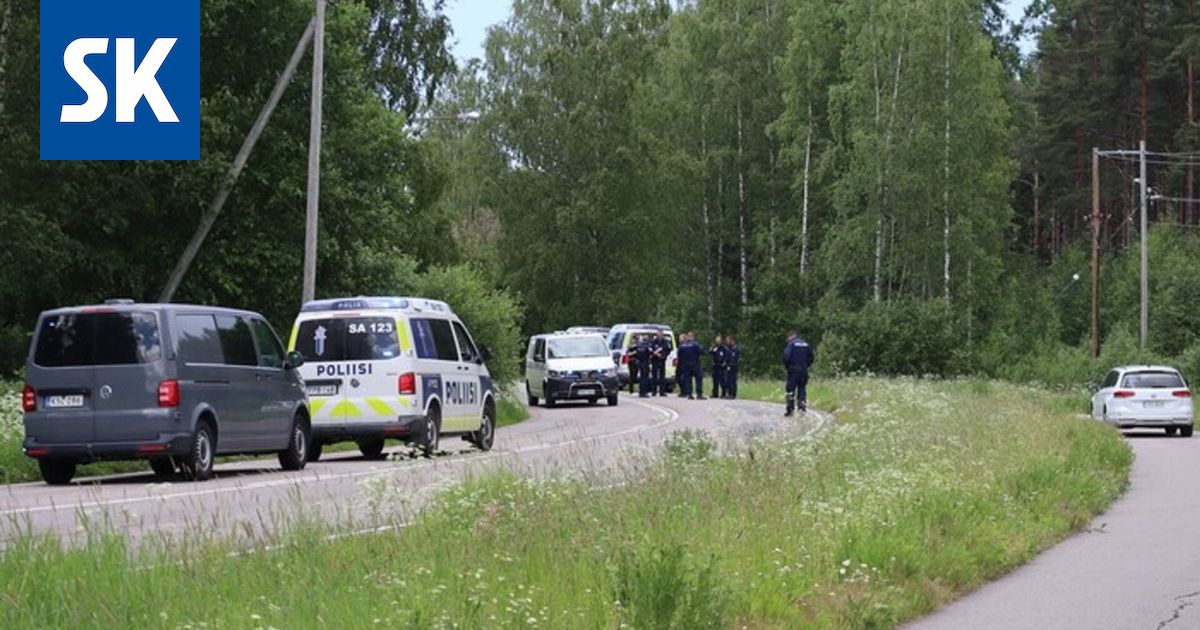 Katso kuvat Meri-Porissa huomiota herättäneestä poliisioperaatiosta ...