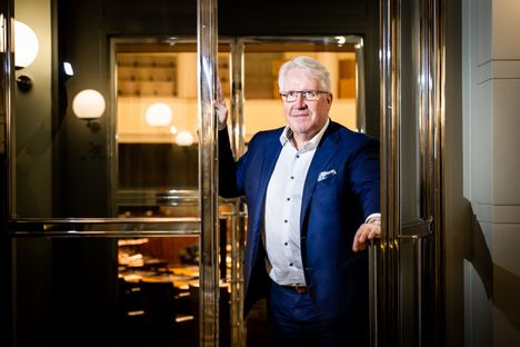 Eurovaali­ehdokas, tamperelaisvaltuutettu Veikko Vallin nosti ...