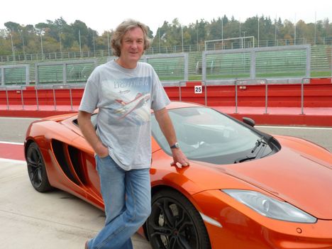 Entinen Top Gear -juontaja James May täyttää 60 vuotta - Ilta-Sanomat