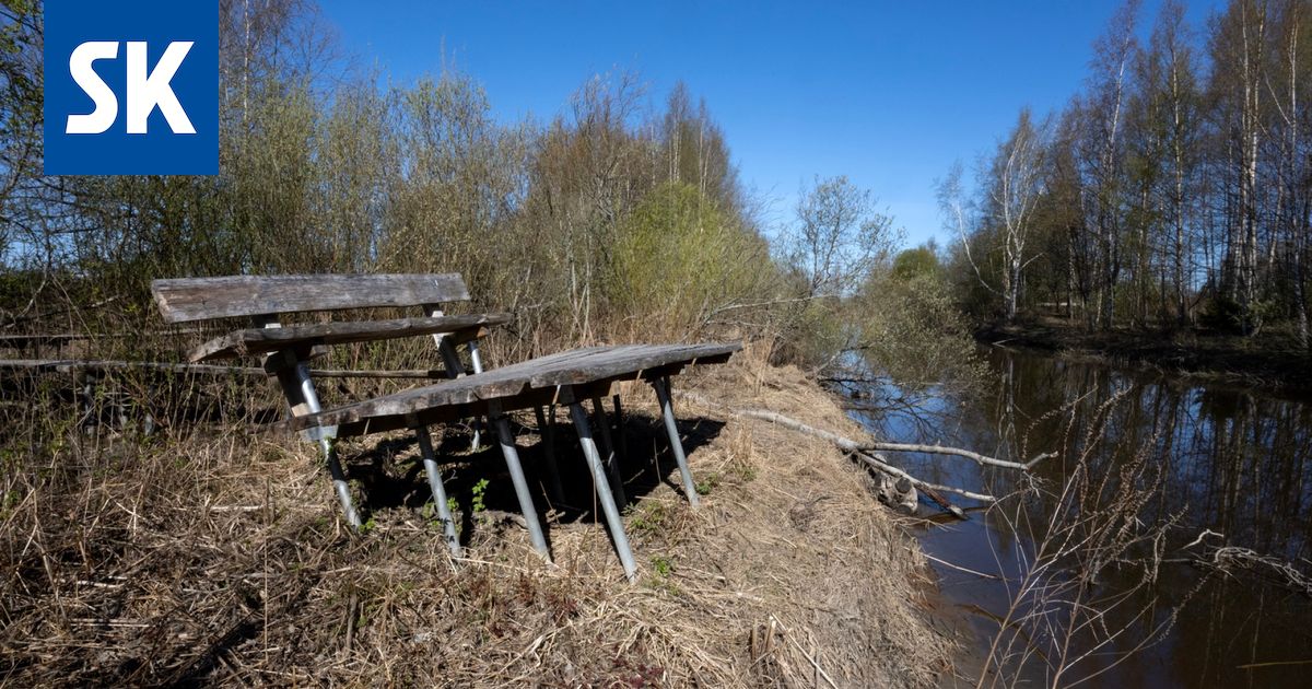 Jäät runnoivat Lana- ja Kvistiluodon pitkospuureitin arveluttavan ...