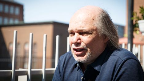 Pulkkisen luoja Jari Salmi sai lapsenlapsen ja maksaa velkaa - Ilta-Sanomat