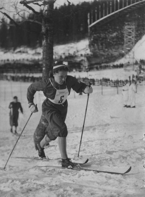 Huutokauppa: olympiavoittaja Lydia Widemanin vuoden 1952 kultamitali ...