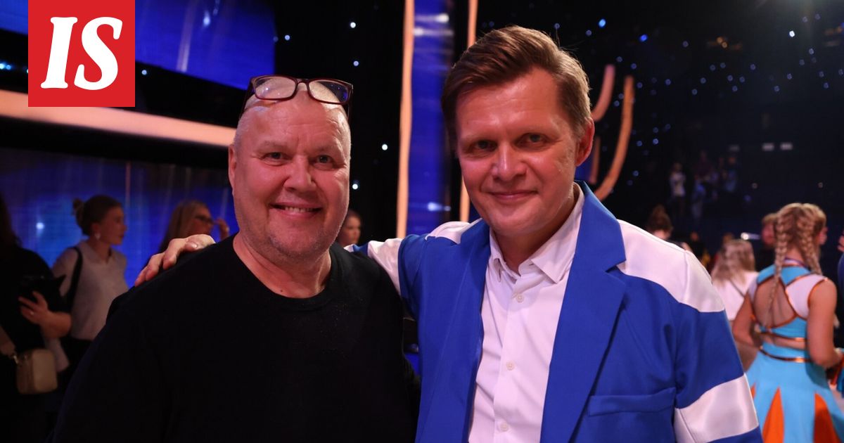 Jääkiekko: Timo Jutilalta täystyrmäys Mika Saukkosen suorittamaan ...