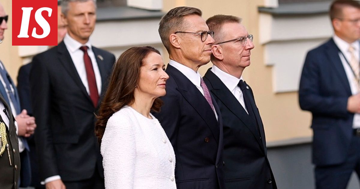 Näin Suzanne Innes-Stubb on pukeutunut Latvian-valtiovierailulla - Ilta-Sanomat