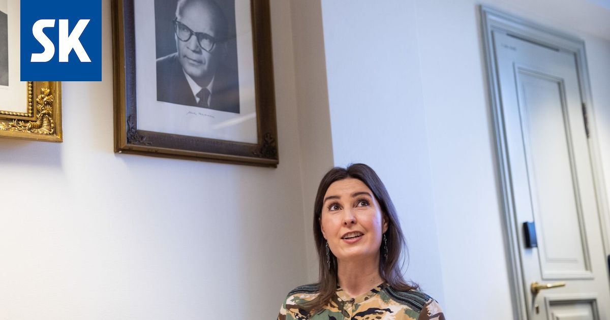 Eeva Kalli sivuun keskustan ryhmäjohtajan paikalta - Satakunnan Kansa