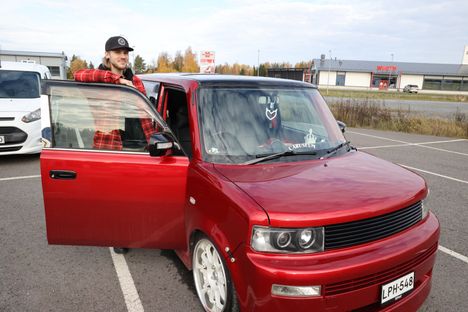 Martti Pyhälahti osti erikoisen näköisen auton: ”Yhden samanlaisen olen ...