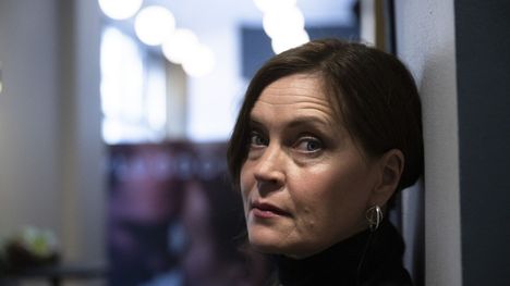 Viiden jälkeen: Tiina Lymin esiintyminen ihmetytti katsojia - Ilta-Sanomat