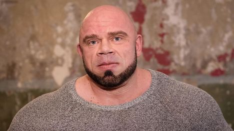 Valmennusyrittäjä Jari ”Bull” Mentula määrättiin sairauslomalle ...