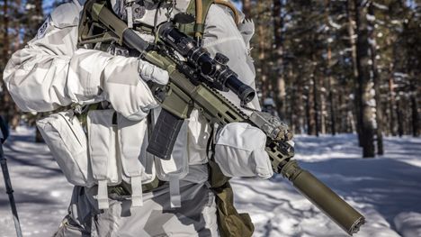 Sako ARG haastaa rynnäkkökiväärit arktisissa oloissa - Ilta-Sanomat