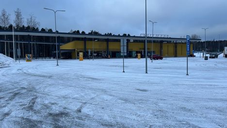 Turkkilaisella parturilla on Suomen suurin ilmainen parkkipaikka ...