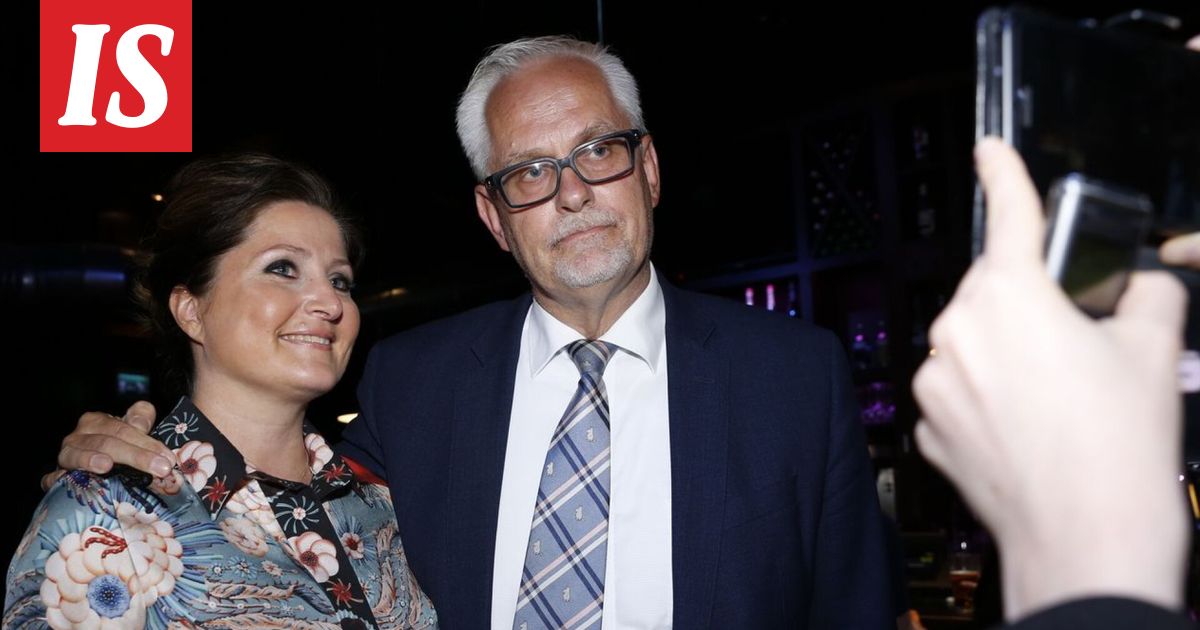 Petri Sarvamaa ja Sari Helin: Ero! - Ilta-Sanomat