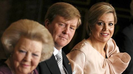 Kuningatar Maximan silmät kostuivat - Ilta-Sanomat