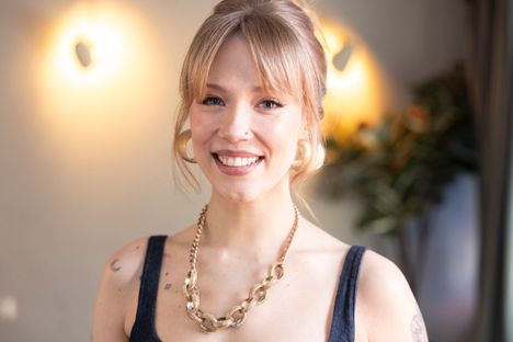 Venla Edelmann innostui iskelmämusiikista - Ilta-Sanomat