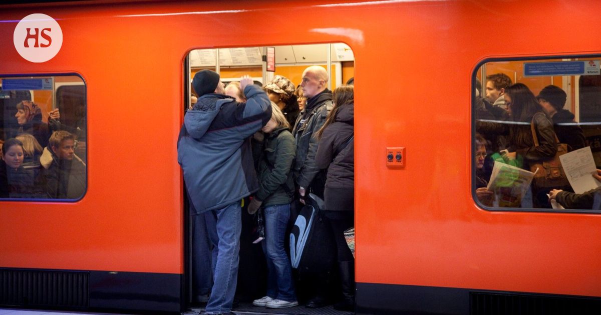 HSL-liput uhkaavat kallistua, mutta opiskelijat näyttävät selviävän ...