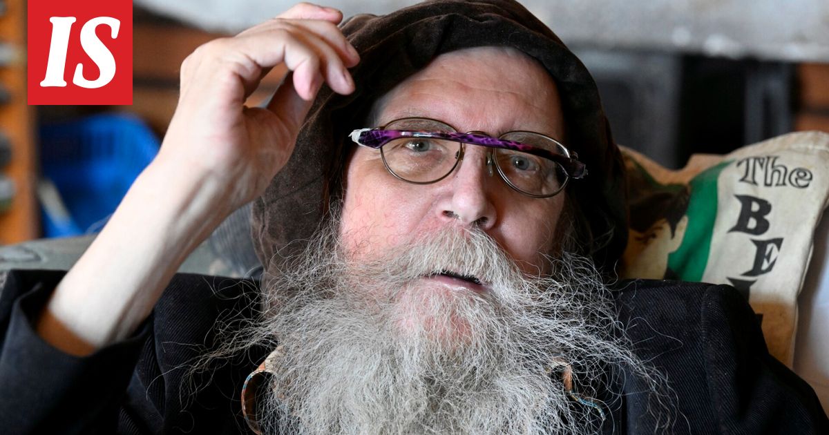 Marihuanaa polttaneelle Veltto Virtaselle sakot huumausaineen ...