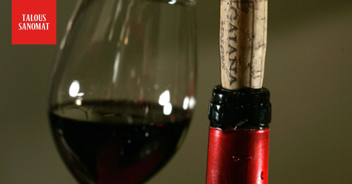 Karhut, Lapin Kulta, Tapio, Tasavalta Viina, Gin Long Drink sekä ...