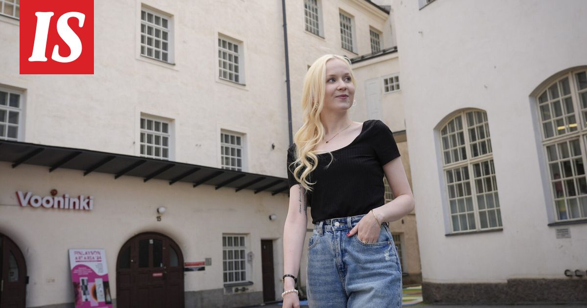 Elli, 29, laski vaatekaappinsa sadat vaatteet ja aloitti yli vuoden ostolakon – haasteella oli ...