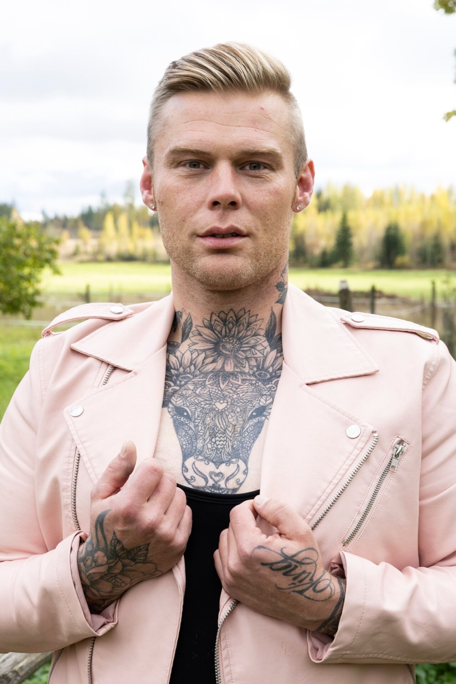 Tällaista on Aki Samulin arki maatilalla - Ilta-Sanomat