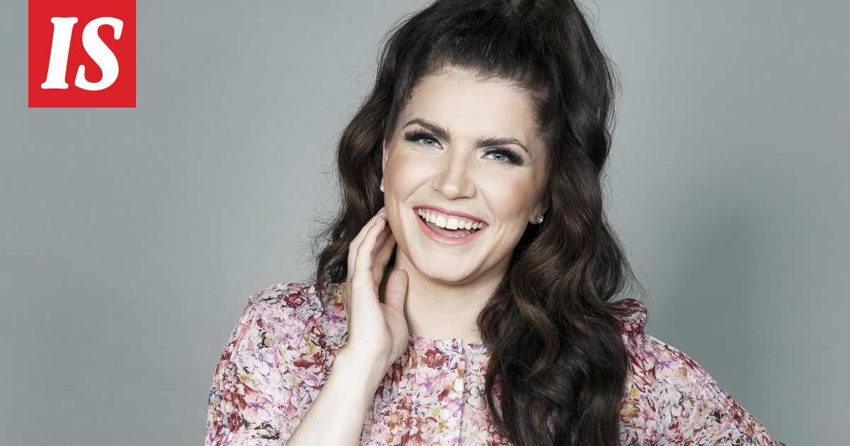 Suvi Teräsniskan kolme poikaa seisovat rivissä kuin tinasotilaat, kun ...