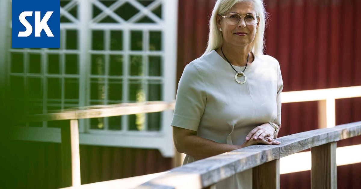 Tiina Rajala on nähnyt Ruotsin kuninkaan vierailun ja suurkauppoja ...